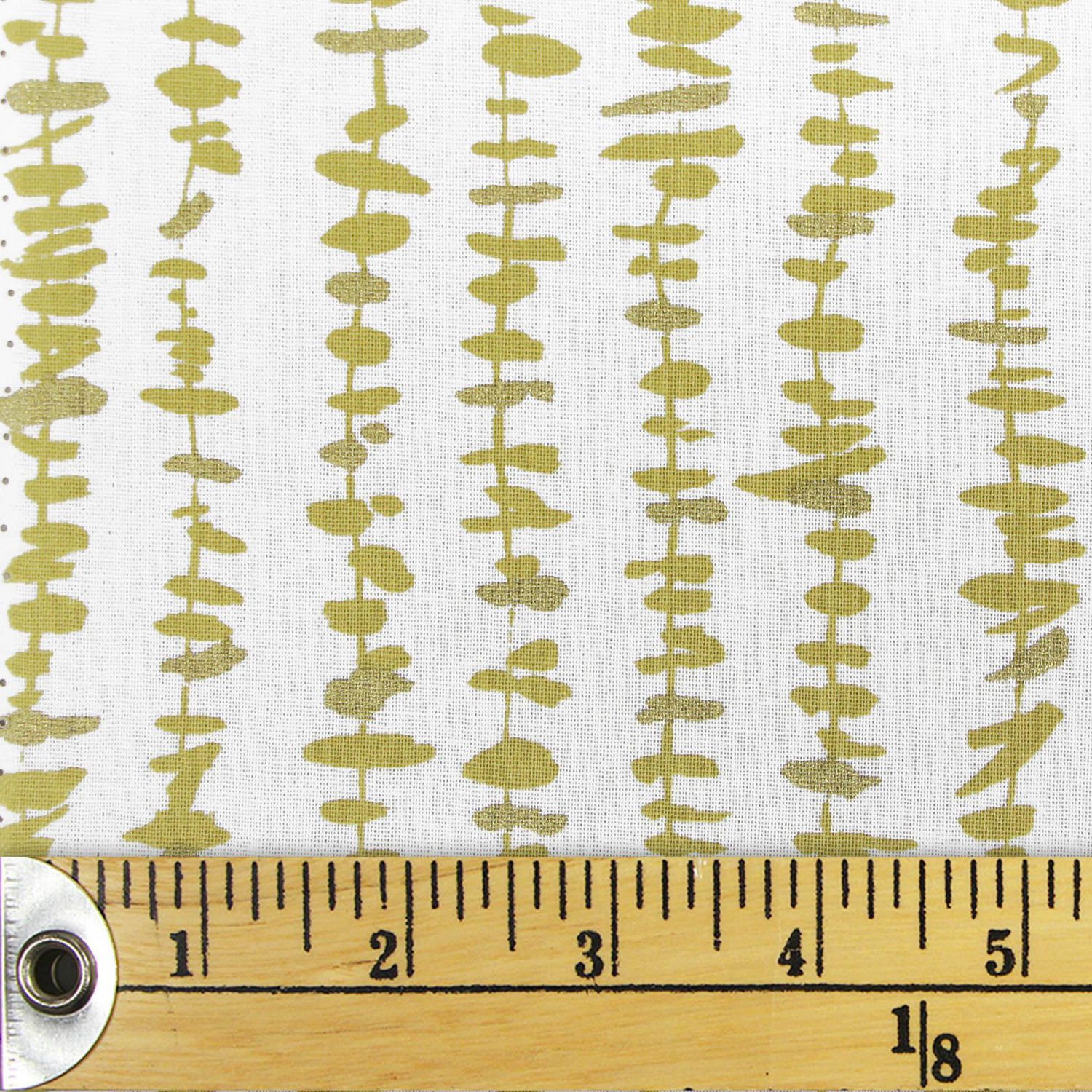 Fabric Creations White with Metallic Gold String of Beads Fat Quarter ...