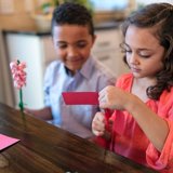 Crayola Construction Paper, 500 Count, 500 sheets of paper - Walmart.ca