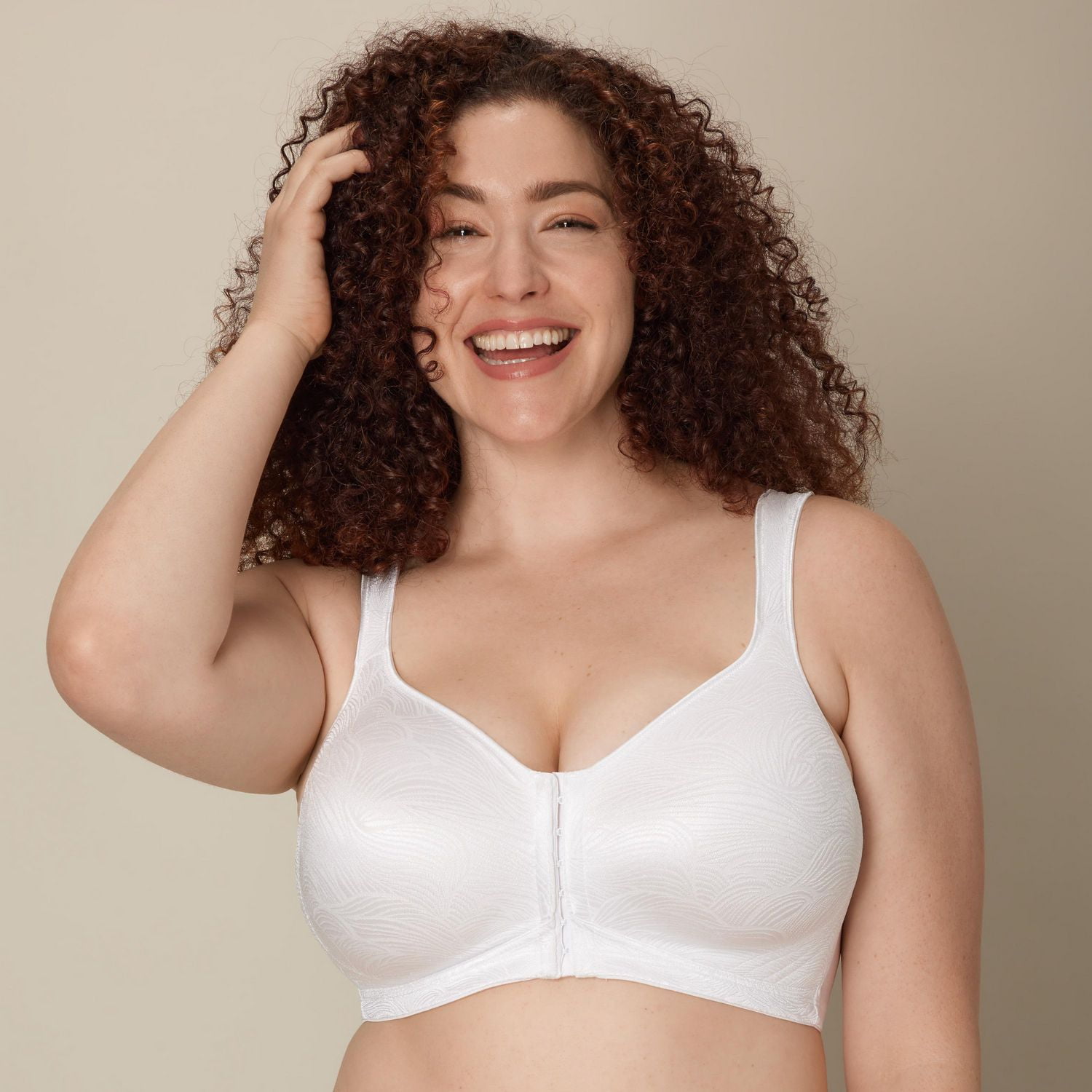 Click here for Playtex 18 Hour(R) Posture Wireless Bra 42dd prices