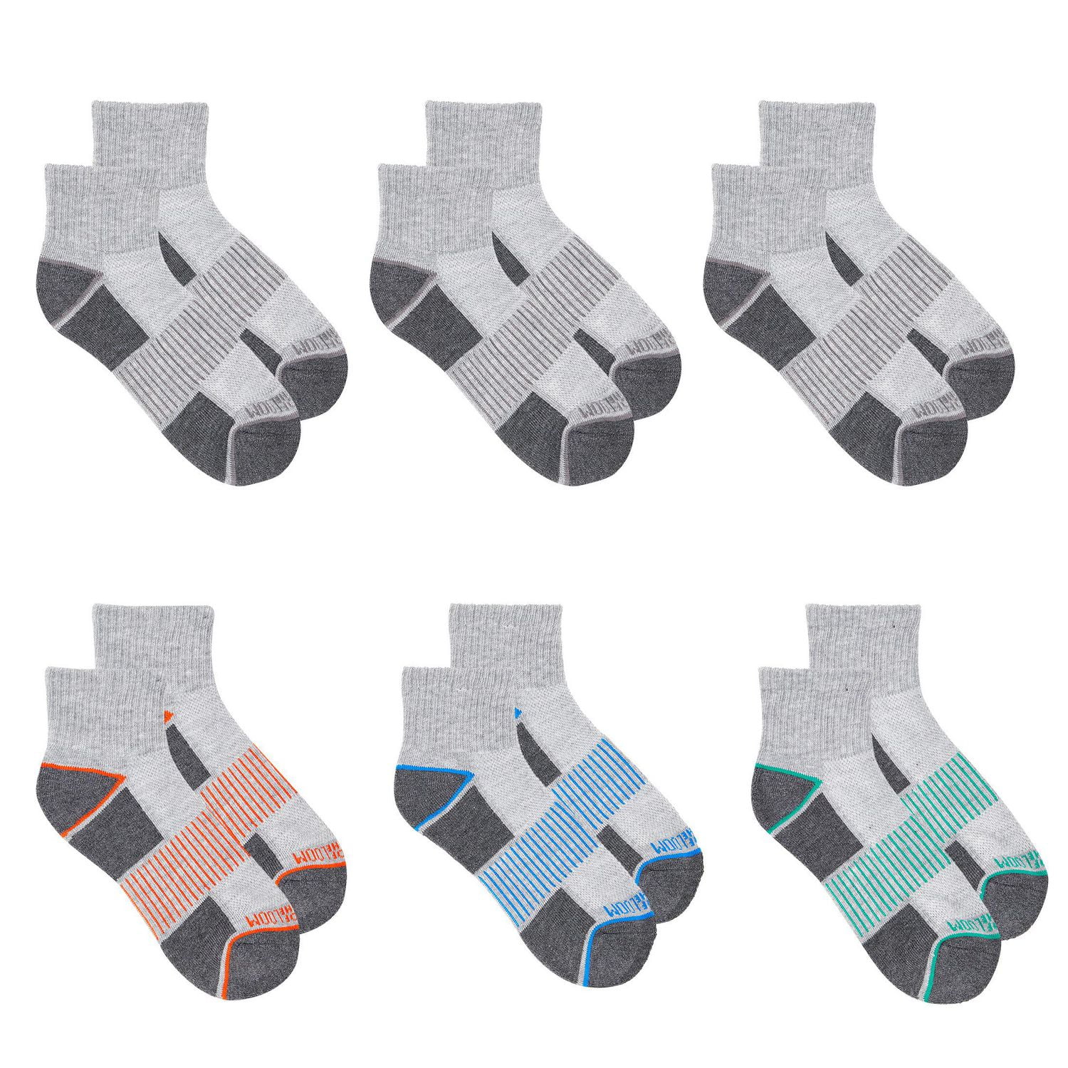 Click here for Fruit Of The Loom Boys 6 Pack Ankle Socks 3-9 prices