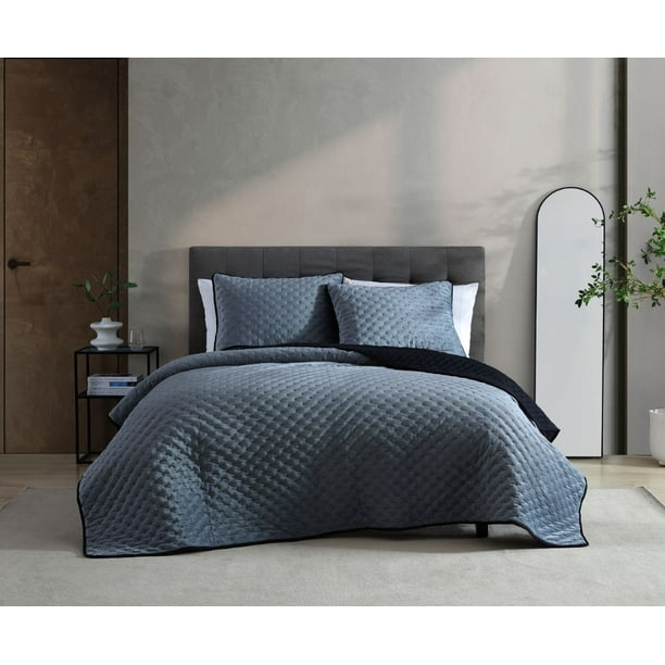 Mainstays 3 Piece Plush Pinsonic Quit Set, Reversible, Grey, Available ...