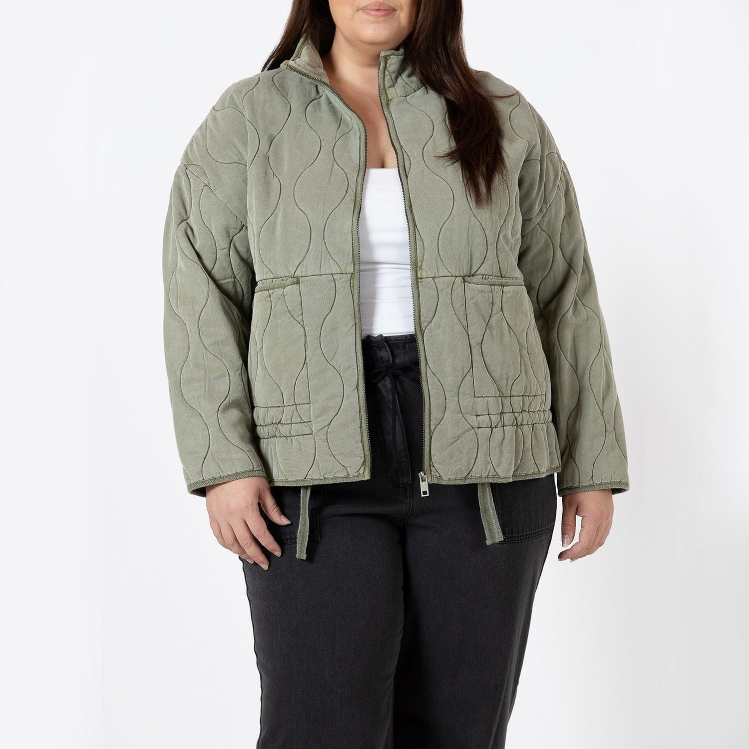 Click here for Devoted Womens Plus Size Long Sleeve Quilted Draws... prices