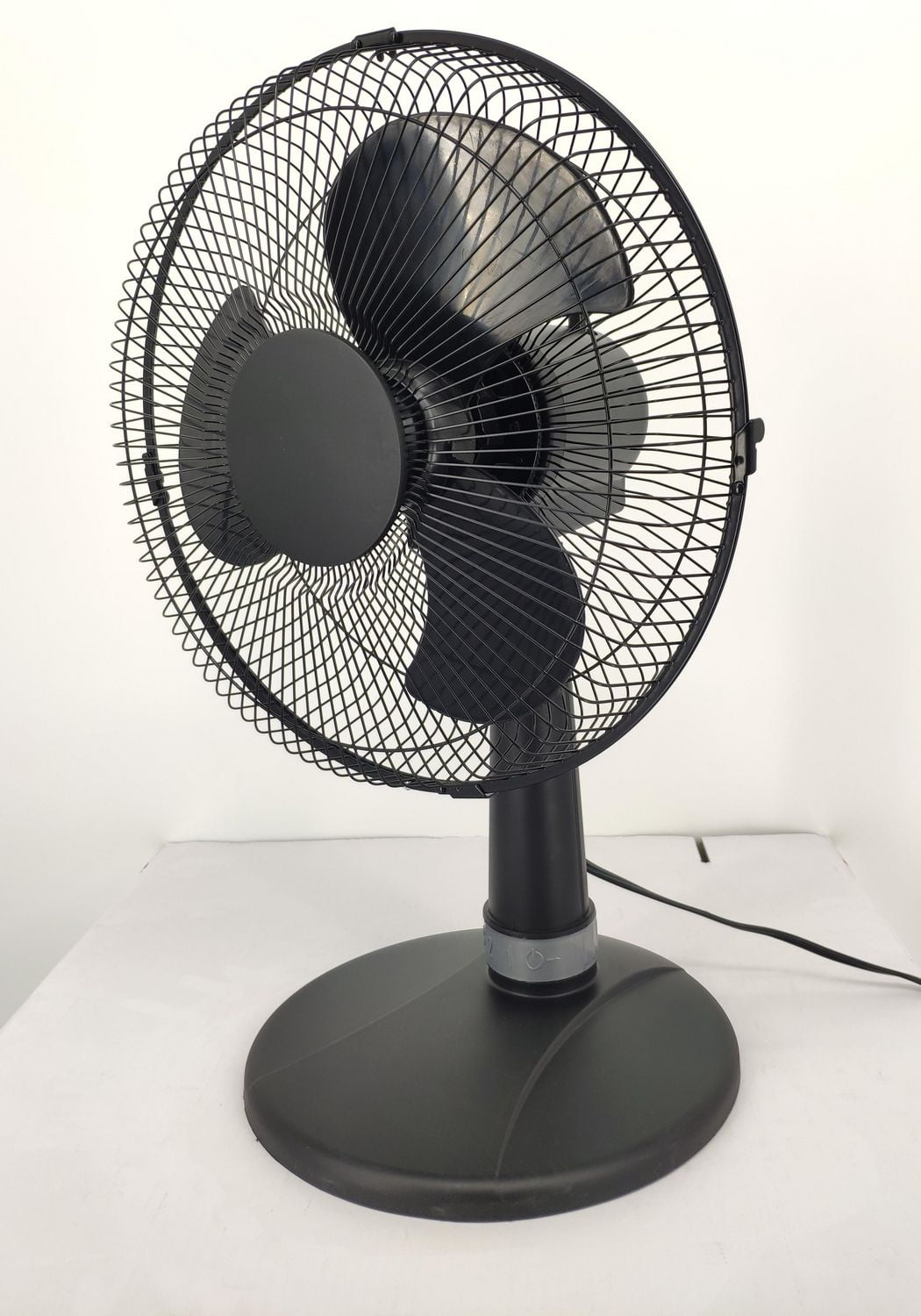 MAINSTAYS 12 Table Fan
