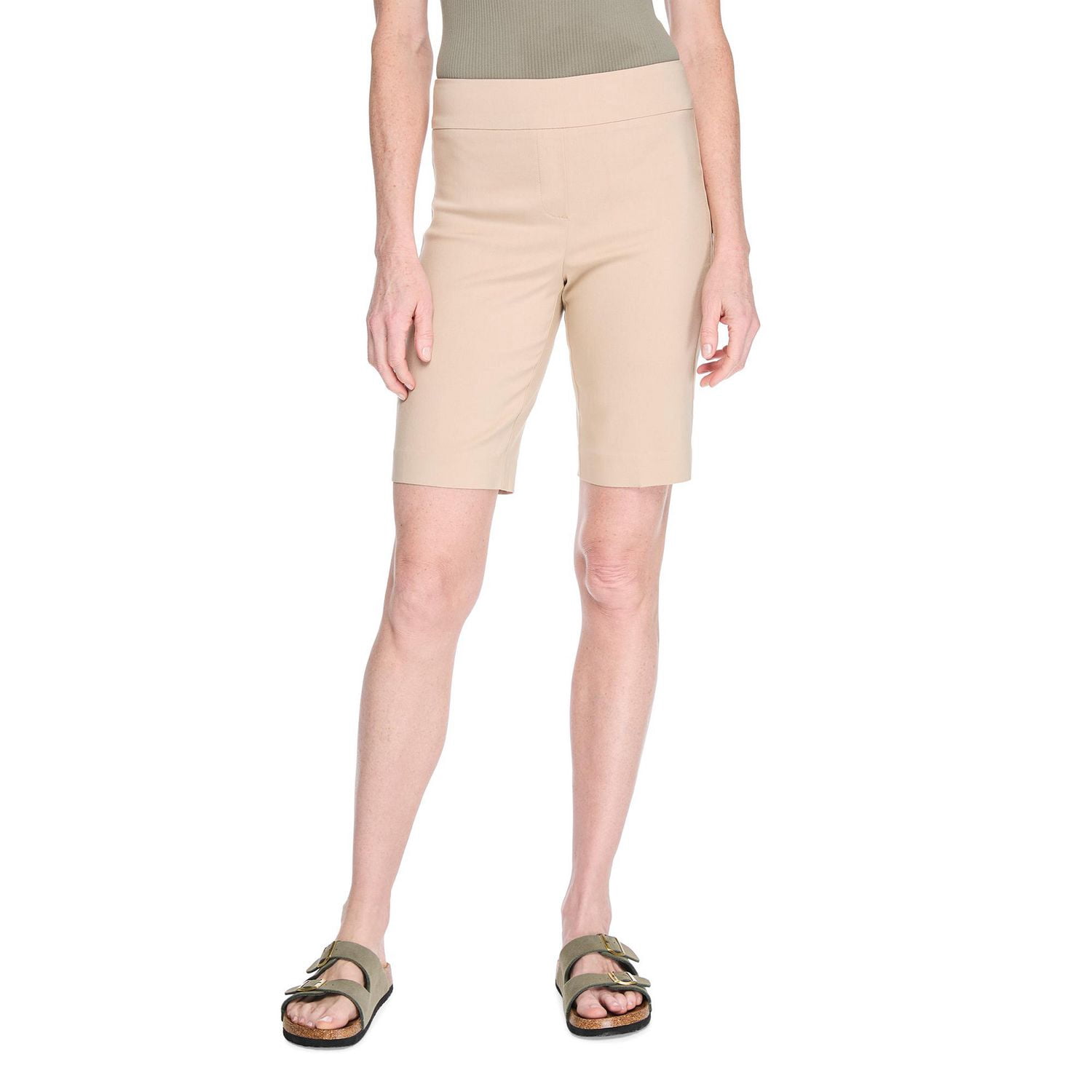 Click here for Iyla Womens Pull-On Short L prices