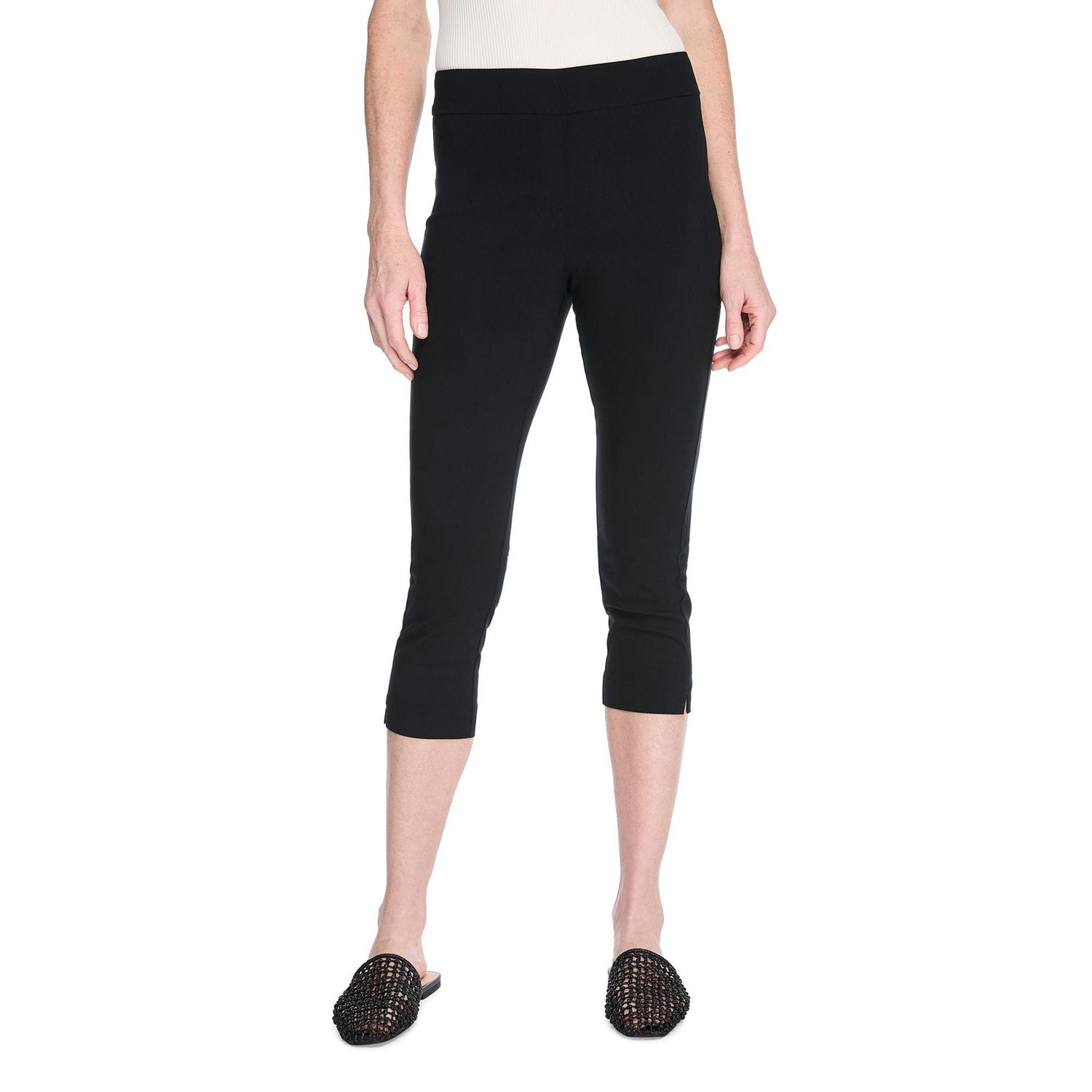 Click here for Iyla Womens Pull-On Capri Pant L prices