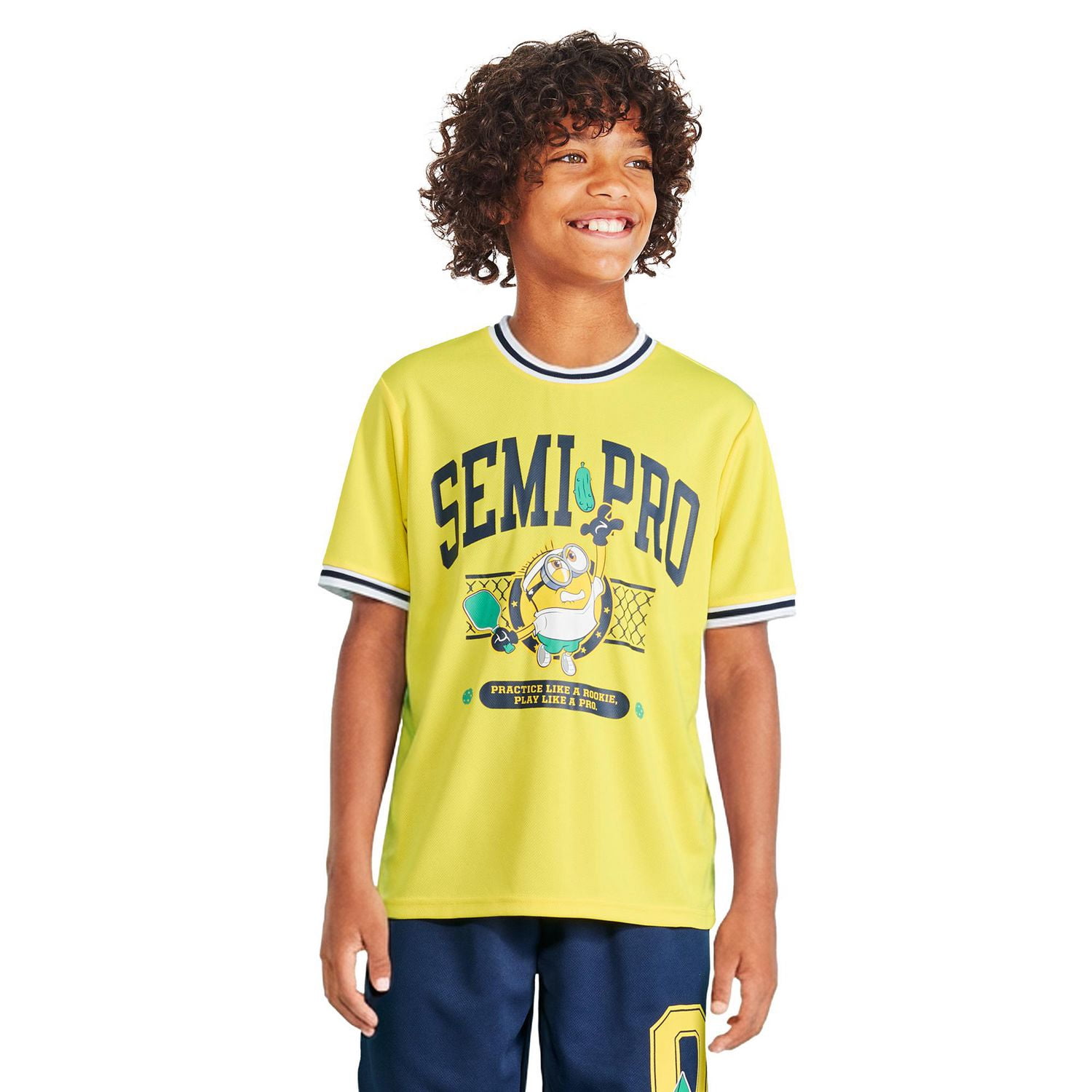 Click here for Minions Boys Mesh T-Shirt M prices