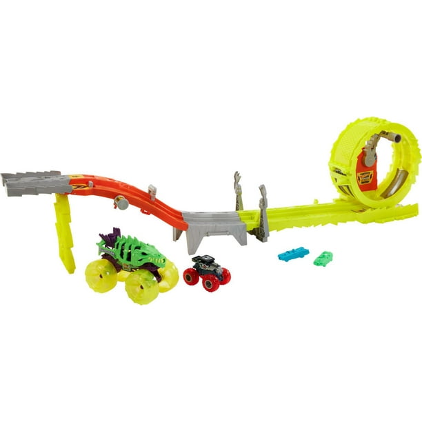 Hot Wheels Monster Trucks Charge & Chase Challenge - Walmart.ca