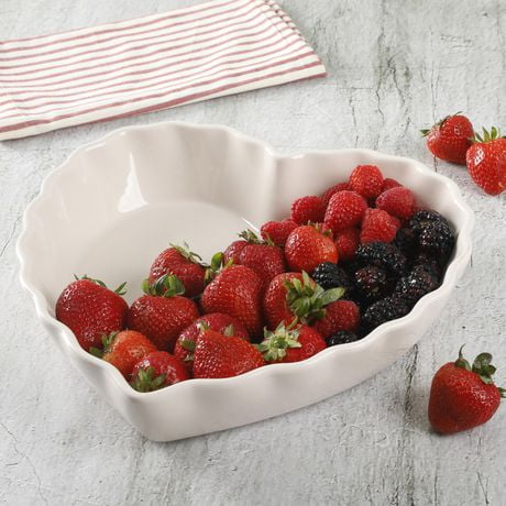 Click here for Martha Stewart 11-Inch Ruffled Heart Stoneware Bak... prices