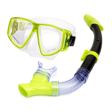 Click here for Dolfino Pro Pinnacle Adult Mask And Snorkel Combo... prices