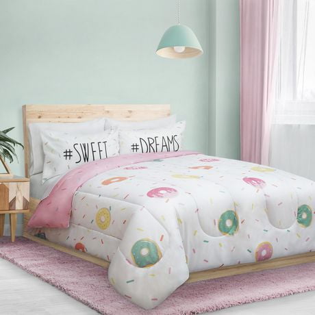 Click here for Safdie & Co. Comforter Set 3Pc Dq Donuts Multi Dou... prices