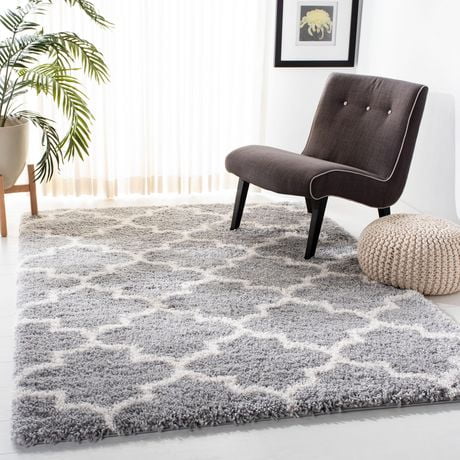 Click here for Safavieh Fontana Hilda Geometric Plush Shag Area R... prices