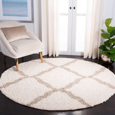 Click here for Safavieh Dallas Logan Geometric Shag Area Rug Ivor... prices