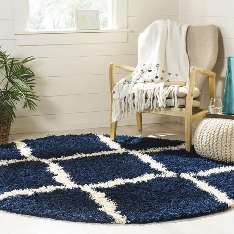 Click here for Safavieh Dallas Logan Geometric Shag Area Rug Navy... prices