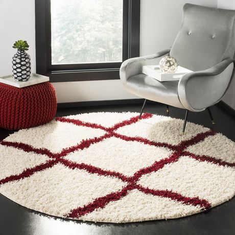 Click here for Safavieh Dallas Logan Geometric Shag Area Rug Ivor... prices