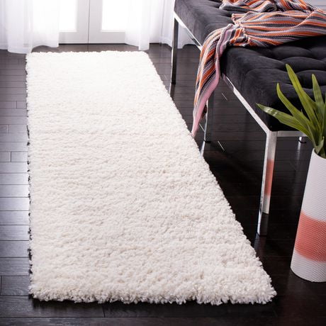 Click here for Safavieh Fontana Jamie Solid Plush Shag Area Rug I... prices