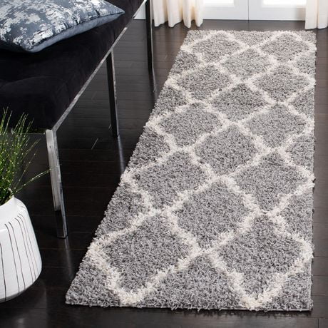 Click here for Safavieh Dallas Logan Geometric Shag Area Rug Grey... prices