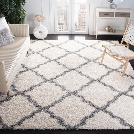 Click here for Safavieh Dallas Logan Geometric Shag Area Rug Ivor... prices