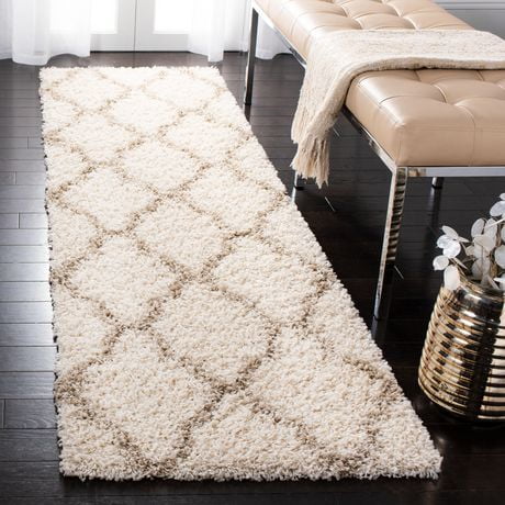 Click here for Safavieh Dallas Logan Geometric Shag Area Rug Ivor... prices