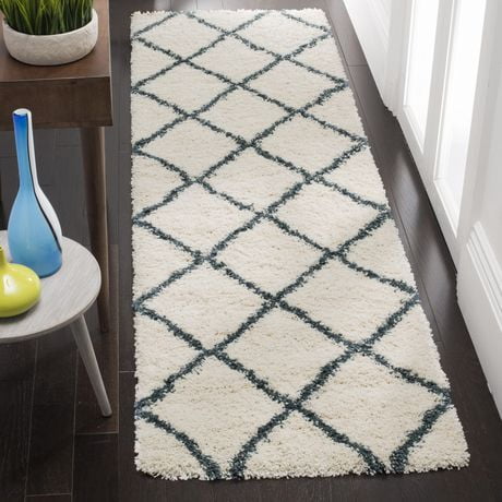 Click here for Safavieh Hudson Amias Geometric Shag Area Rug Ivor... prices