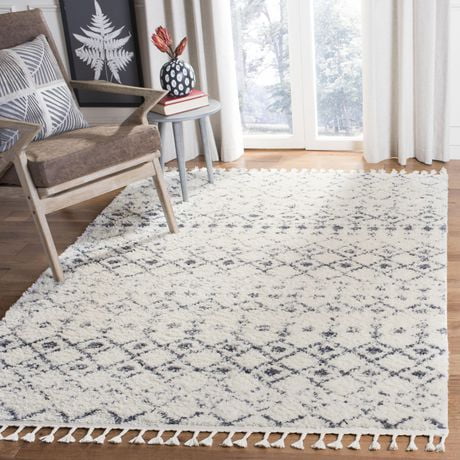 Click here for Safavieh Berber Fringe Lesleigh Aztec Shag Area Ru... prices