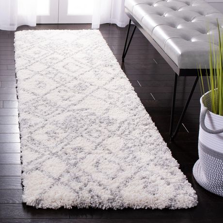 Click here for Safavieh Fontana Rida Southwestern Plush Shag Area... prices