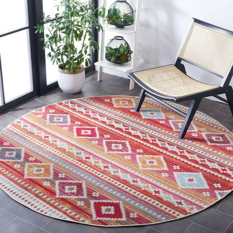 Click here for Safavieh Montage Jovana Geometric Outdoor Area Rug... prices