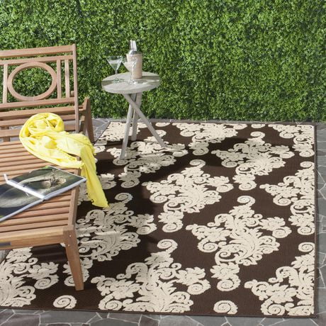 Click here for Safavieh Cottage Jaydon Geometric Outdoor Area Rug... prices