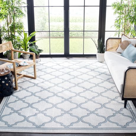 Click here for Safavieh Bermuda Corie Geometric Quatrefoil Outdoo... prices