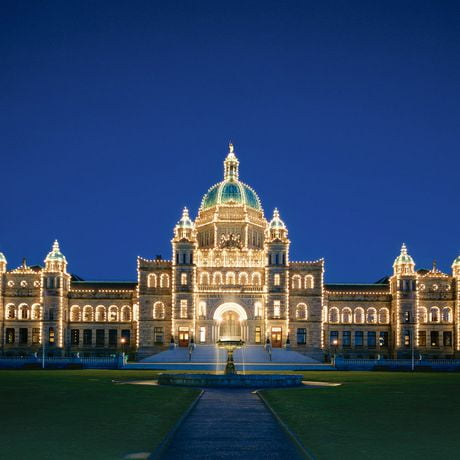 müvExperiences Victoria (BC) 2-night Getaway Package at the Fairmont ...