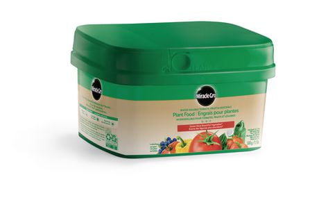 Click here for Miracle-Gro Water Soluble Tomato  Fruit & Vegetabl... prices