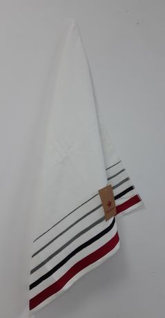 Click here for Canadiana - Maple Leaf - Beach Towel - White - 34X... prices