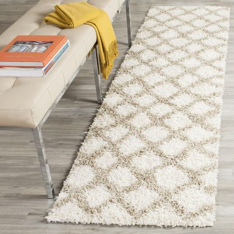 Click here for Safavieh Layla Geometric Plush Shag Area Rug Beige... prices