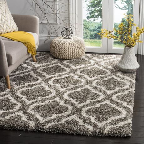 Click here for Safavieh Hudson Louise Geometric Shag Area Rug  Gr... prices