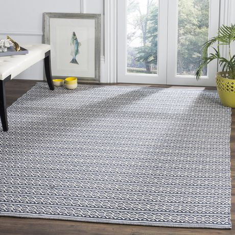 Click here for Safavieh Montauk Randall Geometric Stripes Area Ru... prices