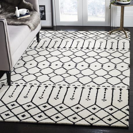 Click here for Safavieh Himalaya Darin Geometric Area Rug Ivory /... prices