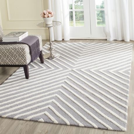 Click here for Safavieh Cambridge Lilly Diamond Stripes Area Rug... prices