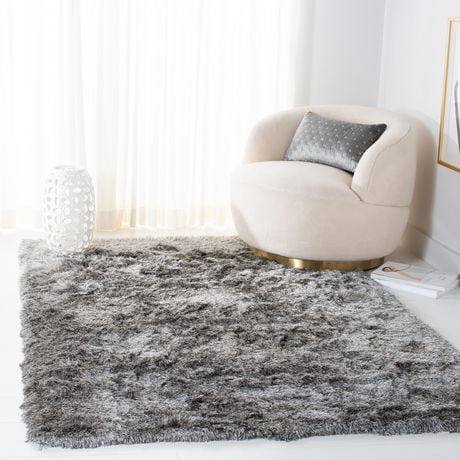 Click here for Safavieh Paris Darwin Plush Shag Area Rug Silver 5... prices