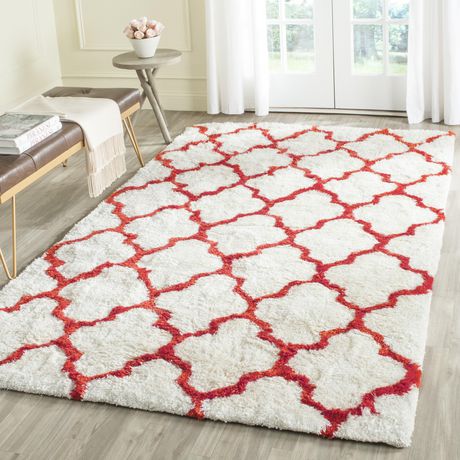 Click here for Safavieh Barcelona Anabelle Geometric Shag Area Ru... prices