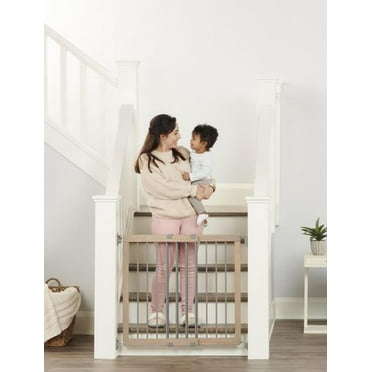 Regalo Top Of Stairs Metal Safety Gate - Walmart.ca