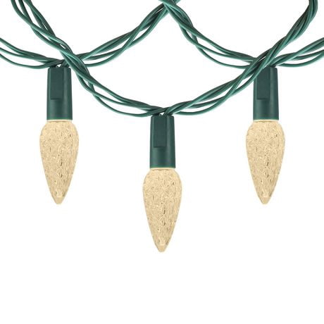 200 C6 String Light in Warm White, Green Wire - Walmart.ca