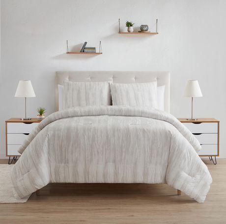 Click here for Avery Pure Cotton Bamboo Annae 3 Piece King Comfor... prices