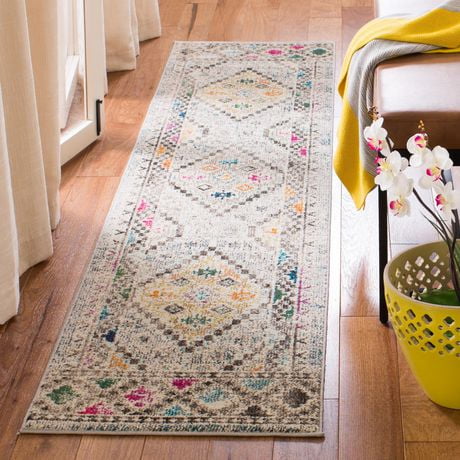 Click here for Safavieh Madison Lanford Vintage Geometric Area Ru... prices