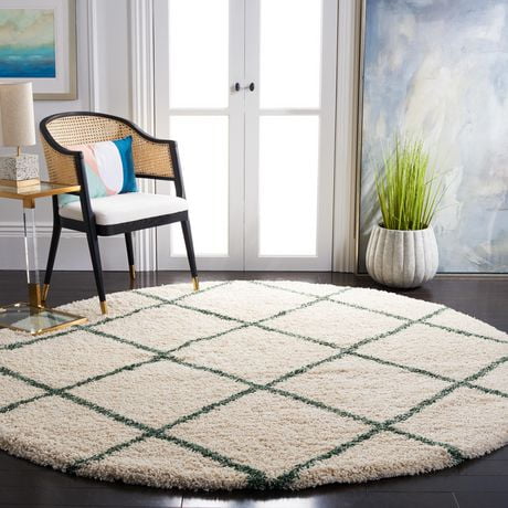 Click here for Safavieh Hudson Amias Geometric Shag Area Rug Ivor... prices