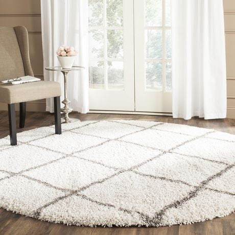 Click here for Safavieh Hudson Amias Geometric Shag Area Rug Ivor... prices