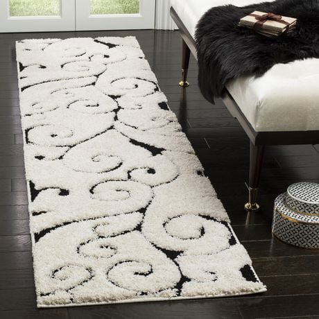Click here for Safavieh Florida Douglas Floral Vines Shag Area Ru... prices