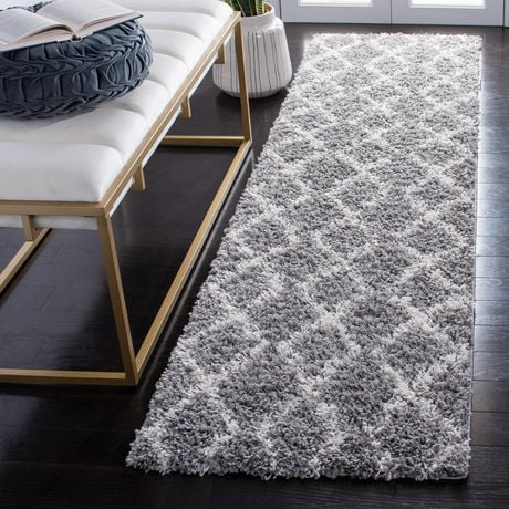 Click here for Safavieh Venus Nanda Geometric Shag Area Rug Grey... prices