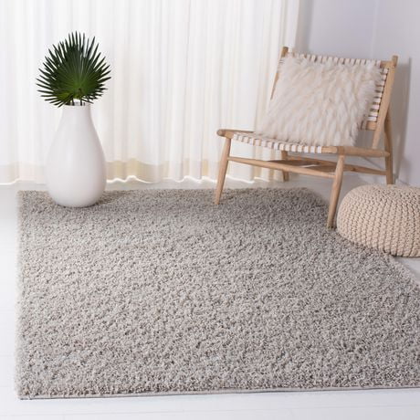 Click here for Safavieh Venus Elijah Solid Plush Shag Area Rug Li... prices