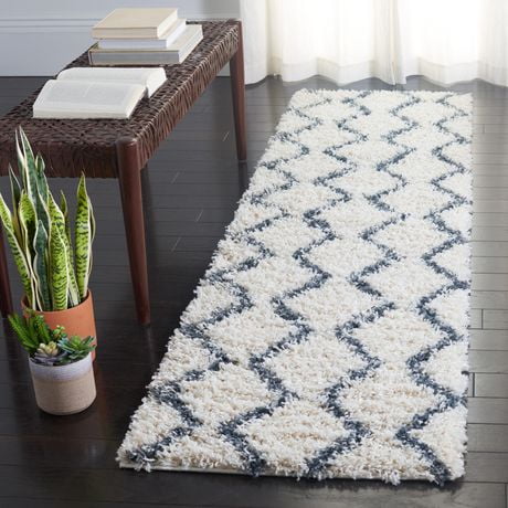 Click here for Safavieh Venus Carleen Chevron Shag Area Rug Ivory... prices