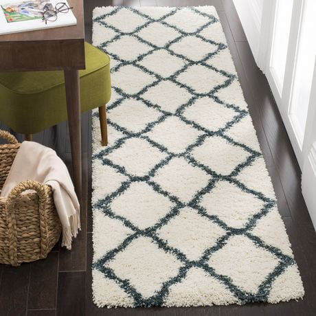 Click here for Safavieh Hudson Aline Geometric Shag Area Rug Ivor... prices