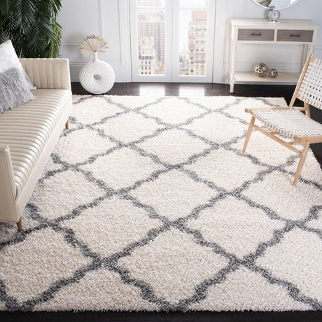 Click here for Safavieh Dallas Logan Geometric Shag Area Rug Ivor... prices
